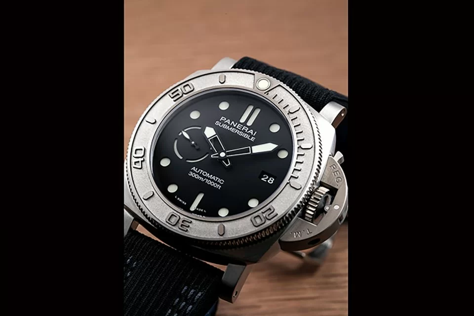 Panerai _ Submersible Mike Horn Edition 47mm（PAM00984）(SIHH 2019 ...